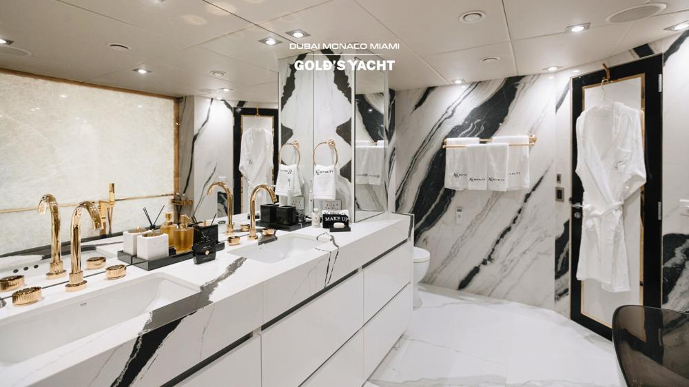 Eclipse Sovereign Seraph 140 Yacht: Sunseeker Hyper Luxury yacht rent ...