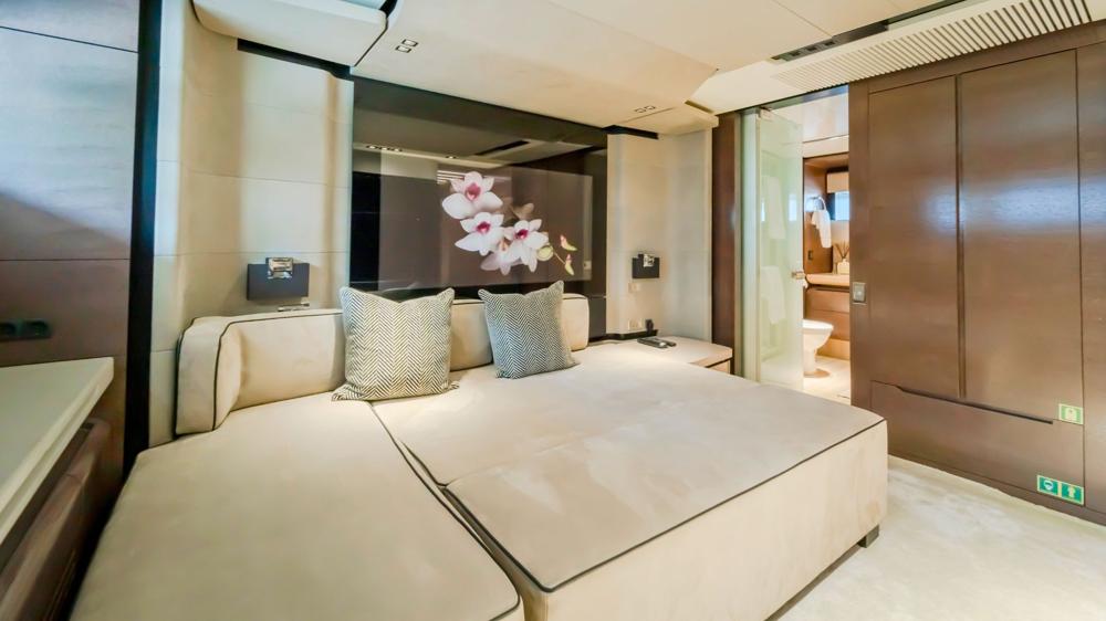 Eclipse Sovereign Odyssey 140 Yacht: Peri Yacht Hyper Luxury yacht rent ...