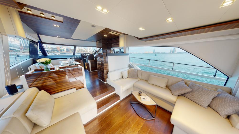 Celestial Majesty Charm 75 Yacht: Ferretti Luxury yacht rent in Dubai ...
