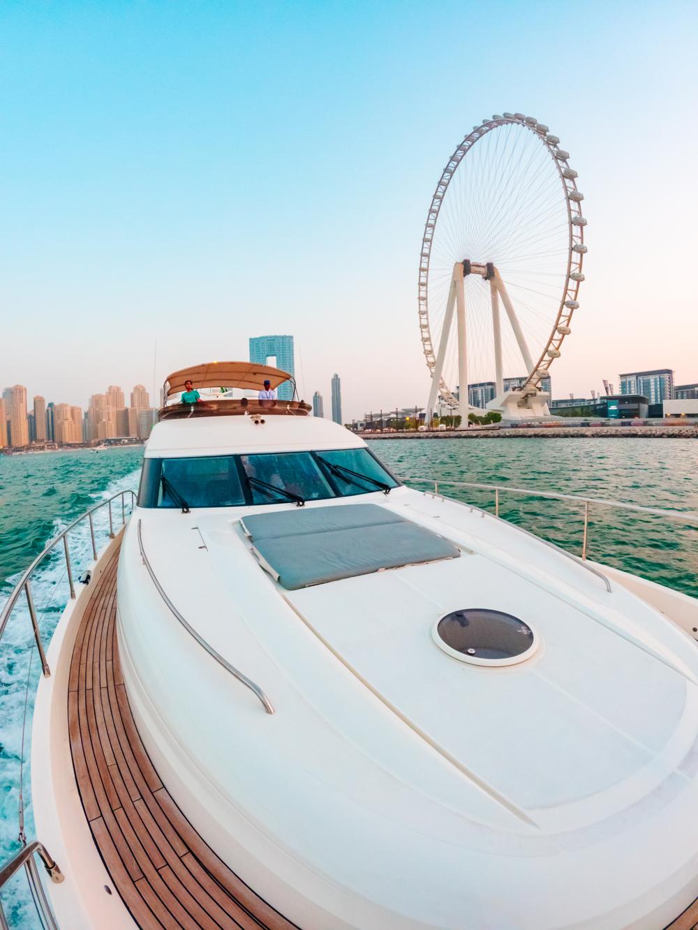 Voyager Elite Seashell 82 Yacht: Custom Built Premium yacht rent in ...