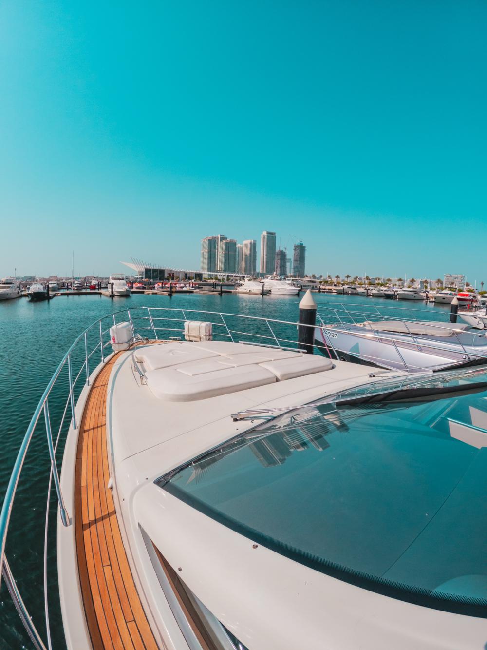 Voyager Elite Seashell 82 Yacht: Custom Built Premium yacht rent in ...